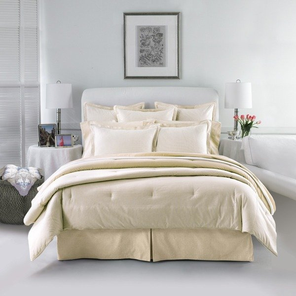Ralph Lauren Home comforter cover, from the Oxford (Sand) collection ...
